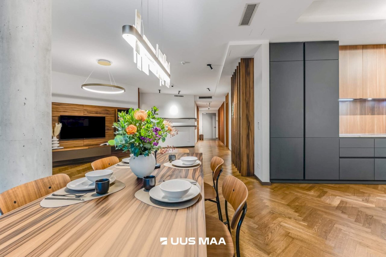 Properties - Luxum
