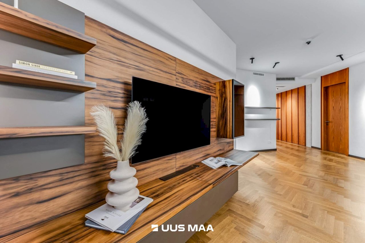Properties - Luxum